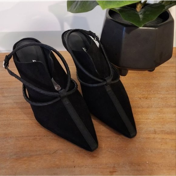 Salvatore Ferragamo | Shoes | New Salvatore Ferragamo Cygnus 7 Suede ...